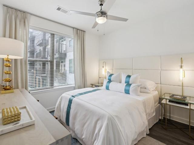 Link Apartments® Broad Ave 1 Bedroom Apartment for Rent at 2540 Broad Ave, Memphis, TN 38112 Binghampton Lester