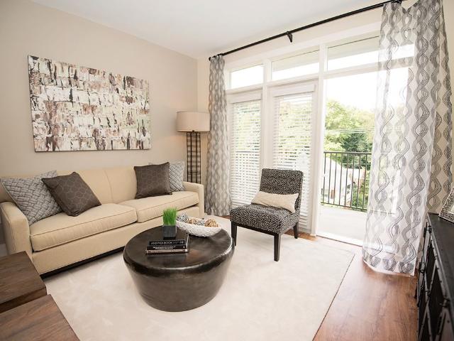 Link Apartments® Brookstown 2 Bedroom Apartment for Rent at 150 Peters Creek Pkwy, Winston Salem, NC 27101