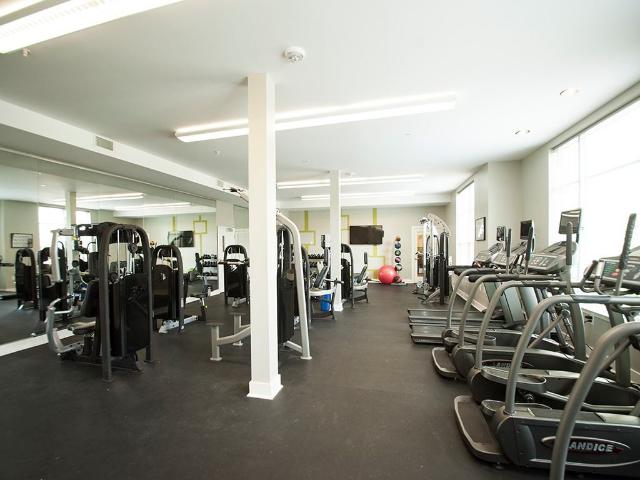 Link Apartments® Manchester 2 Bedroom Apartment for Rent at 901 Mcdonough St, Richmond, VA 23224 Manchester