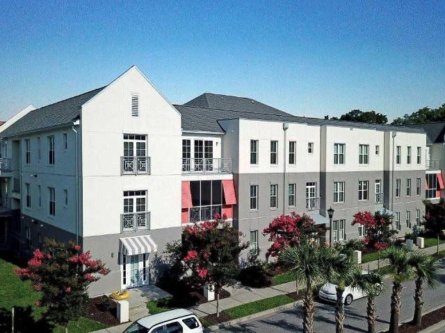 Link Apartments® Mixson 1 Bedroom Apartment for Rent at 4501 Mixson Avenue, North Charleston, SC 29405