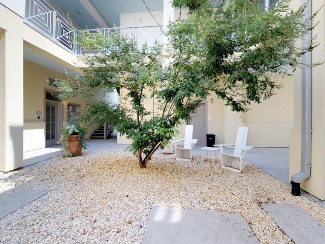 Link Apartments® Mixson 1 Bedroom Apartment for Rent at 4501 Mixson Ave, North Charleston, SC 29405