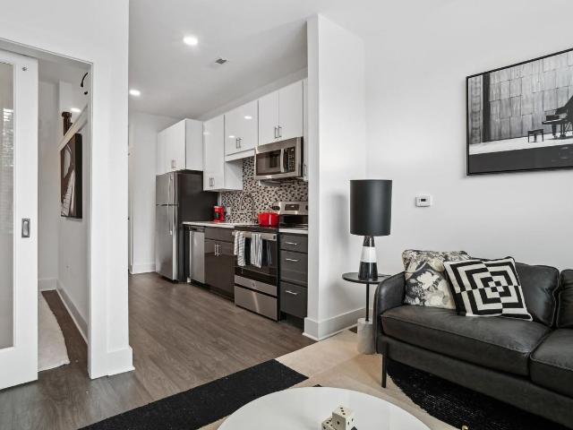 Link Apartments® Mint Street 1 Bedroom Apartment for Rent at 1200 S Mint St, Charlotte, NC 28203 The South End