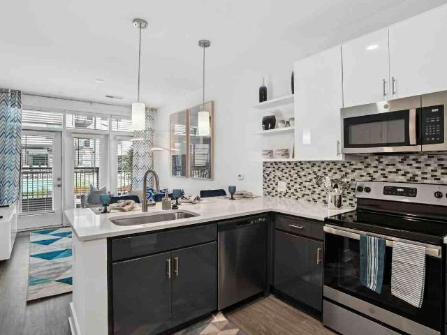 Link Apartments® Mint Street 2 Bedroom Apartment for Rent at 1200 S Mint St, Charlotte, NC 28203 The South End