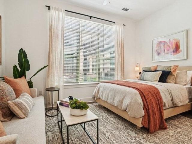 Link Apartments® NoDa 36th 2 Bedroom Apartment for Rent at 3500 Philemon Ave, Charlotte, NC 28206 NoDa