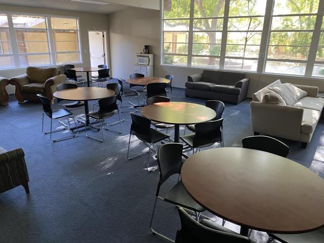 Link Care Housing 3 Bedroom Apartment for Rent at 1734 W Shaw Ave, Fresno, CA 93711