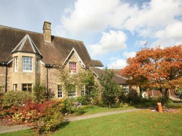 Link End House, Pickersleigh Road, 2 Bedroom Apartment