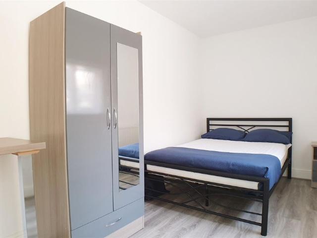 Link Road, Edgbaston, Birmingham B16, Room to rent, £650 pcm | PrimeLocation