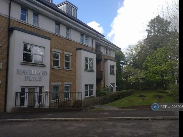 Linkfield Lane, Redhill, RH1 2 bed flat to rent £1,550 pcm £358 pw