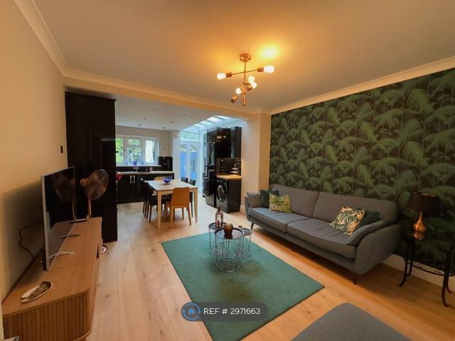 Linkfield Road, Isleworth TW7, 4 bed terraced house to rent, £2,750 pcm | PrimeLocation