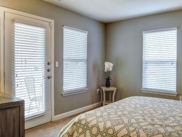 Links at Citiside 2 Bedroom Apartment for Rent at 5005 Community Cir, Charlotte, NC 28215 Shannon Park