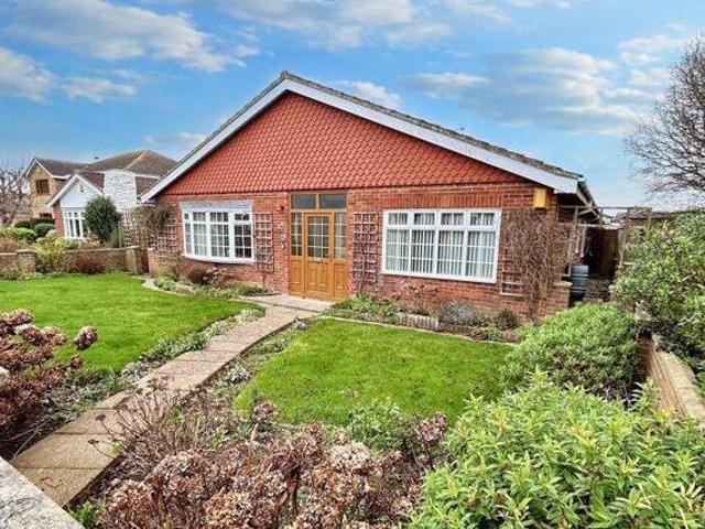 Links Road, Gorleston, 3 Bedroom Detached