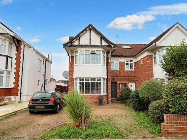 Links Side, Enfield, 4 Bedroom Semi detached
