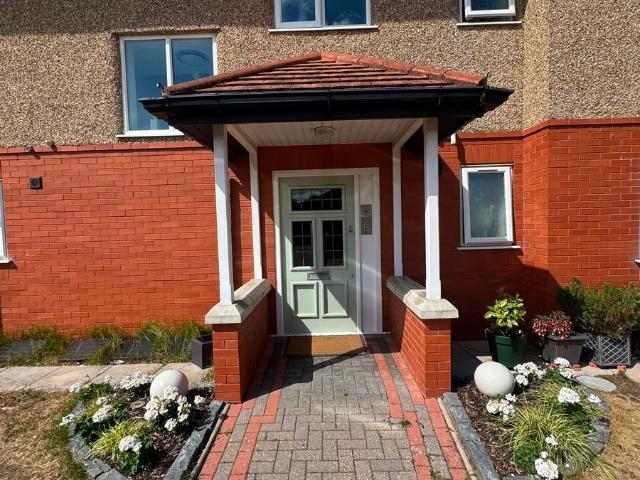 Linksview, Liverpool L23, 2 bed flat to rent, £1,400 pcm | PrimeLocation