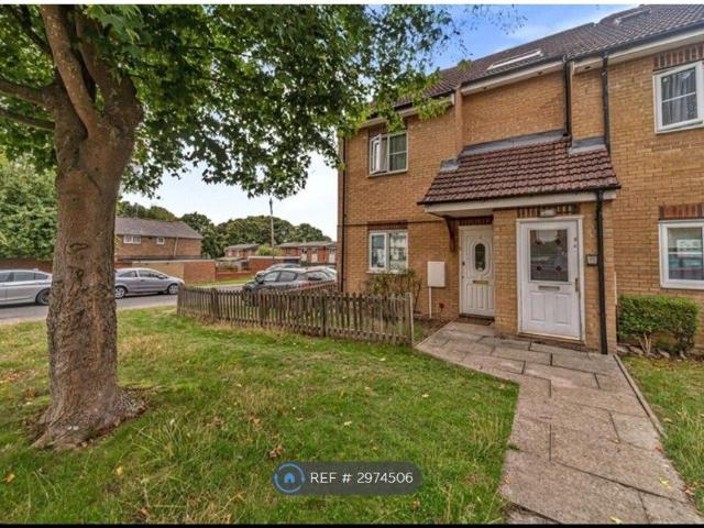 Linkways Court, Stevenage SG1, 2 bed flat to rent, £1,350 pcm | PrimeLocation
