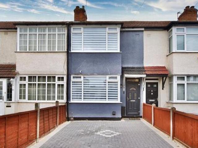 Linley Crescent, Romford, 2 Bedroom Terraced