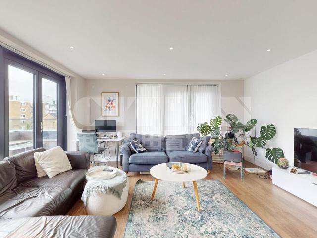 Linnet Court, Putney Rise, Westleigh Avenue, Putney, London SW15, 3 bed flat to rent, £3,500 pcm | PrimeLocation