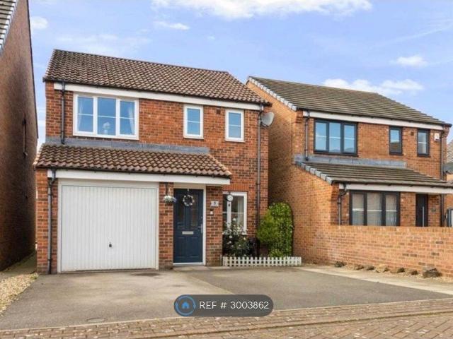 Linnet Garth, Scunthorpe DN16, 3 bed detached house to rent, £1,145 pcm | PrimeLocation