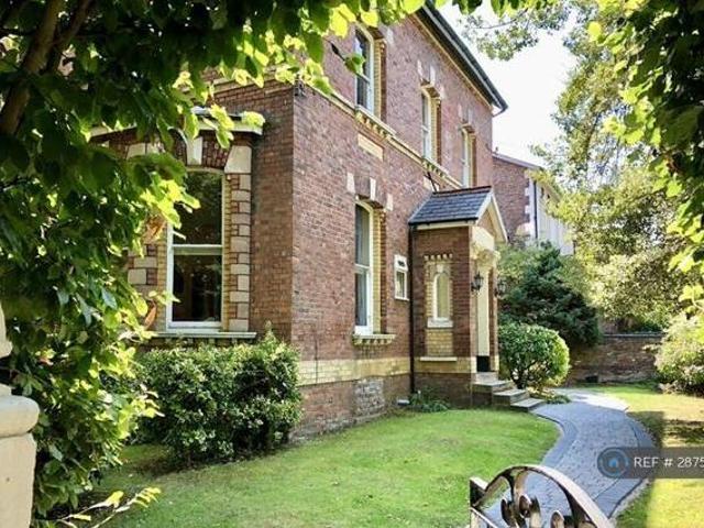 Linnet Lane, Liverpool, 2 Bedroom Flat