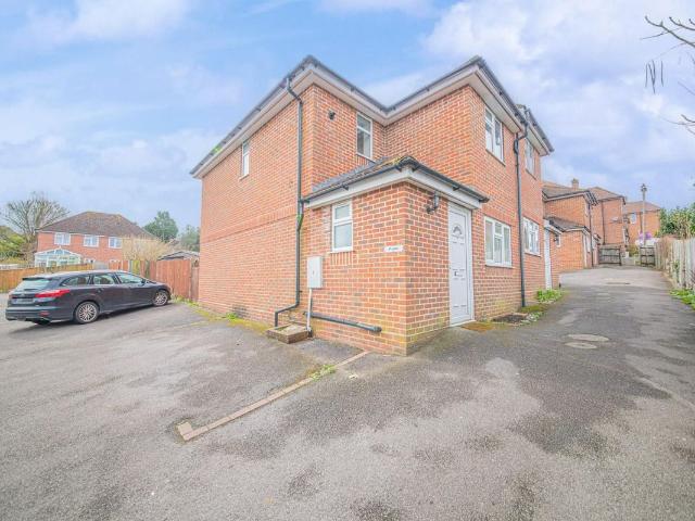 Linnet Square, Eastleigh SO50, 3 bed semi detached house to rent, £1,450 pcm | PrimeLocation