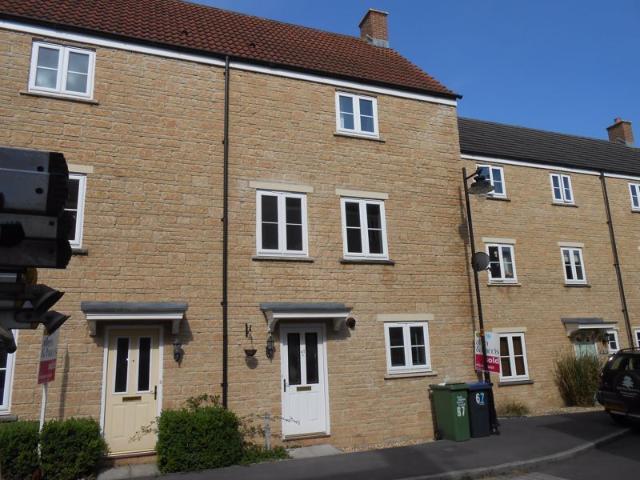 Linnet Road, Calne SN11, 3 bed town house to rent, £1,350 pcm | PrimeLocation