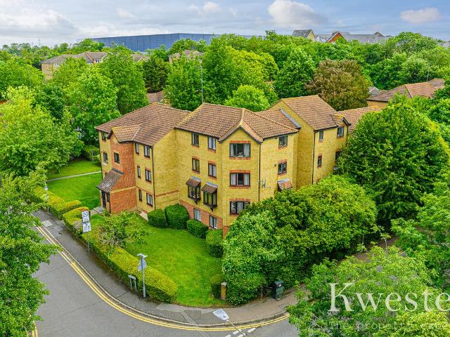 Linnet Way, Purfleet On Thames RM19, 1 bed flat to rent, £1,100 pcm | PrimeLocation