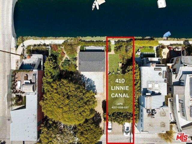 Linnie Canal, Venice, Plot For Sale