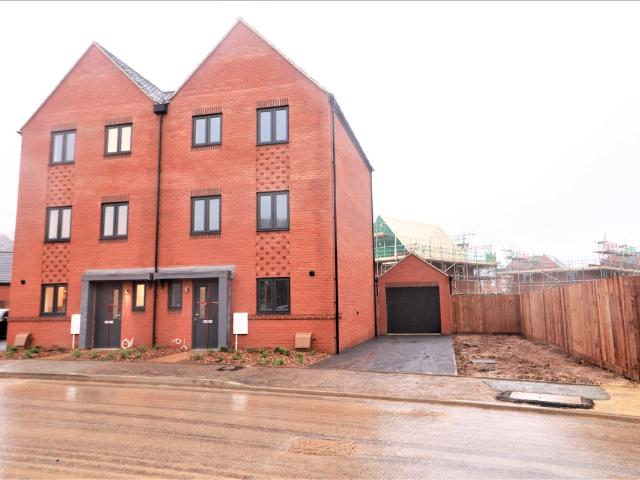 Linseed Way, Basingstoke RG23, 4 bed semi detached house to rent, £1,800 pcm | PrimeLocation