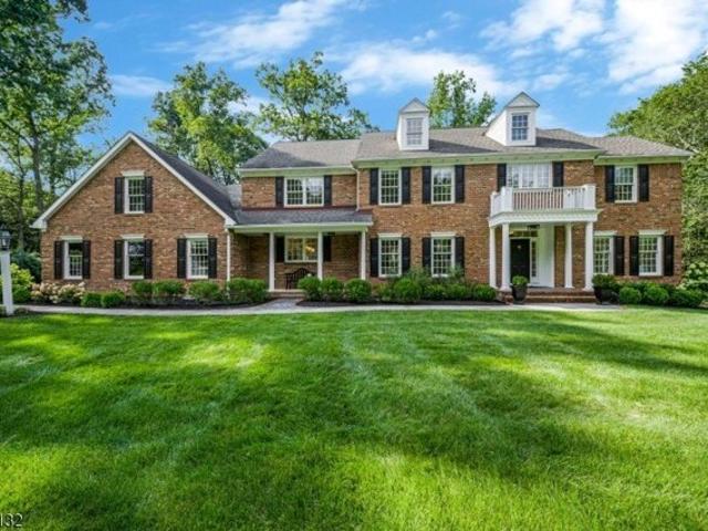 Linsey Ct, Mendham Township, Home For Sale
