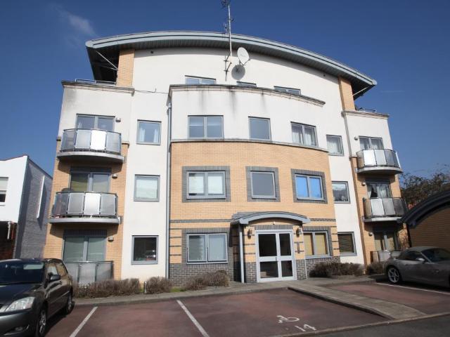 Lion Court, Great Knollys Street. 2 bed apartment to rent £1,600 pcm £369 pw