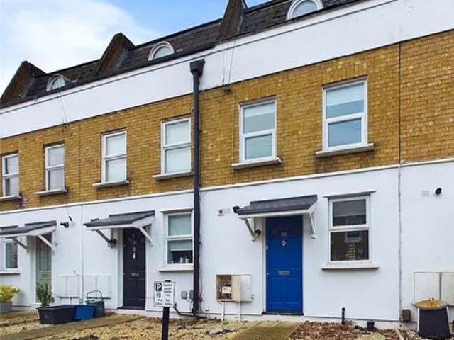Lion Road, London, TW1 4JF, United Kingdom | 3 bed townhouse for rent #138849403 | Rentberry