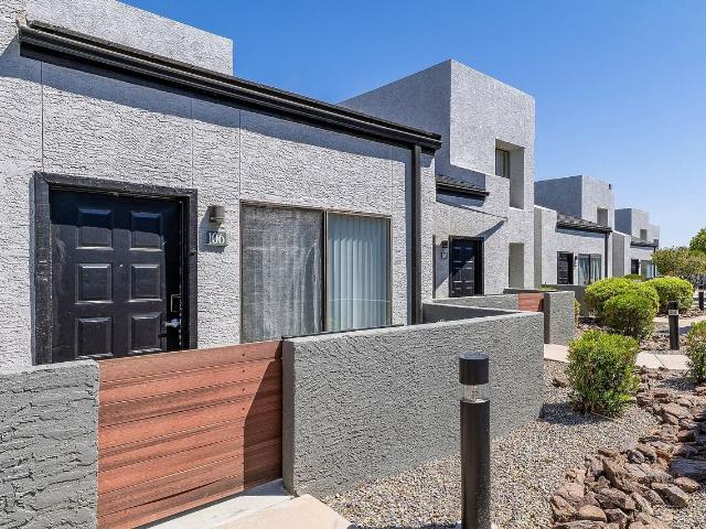Lion Tempe Apartments 2 Bedroom Apartment for Rent at 2525 S Mcclintock Dr, Tempe, AZ 85282