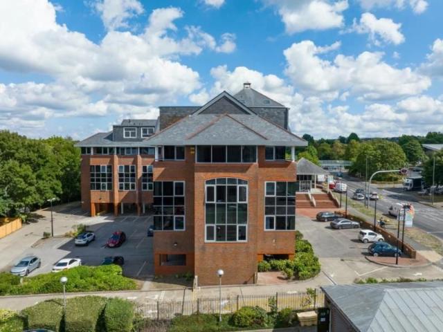 Liongate House, Guildford GU1, 1 bed flat to rent, £1,500 pcm | PrimeLocation
