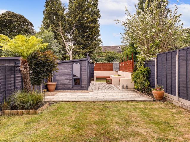 Lionel Road North, Ealing, London TW8, 4 bed terraced house to rent, £3,500 pcm | PrimeLocation