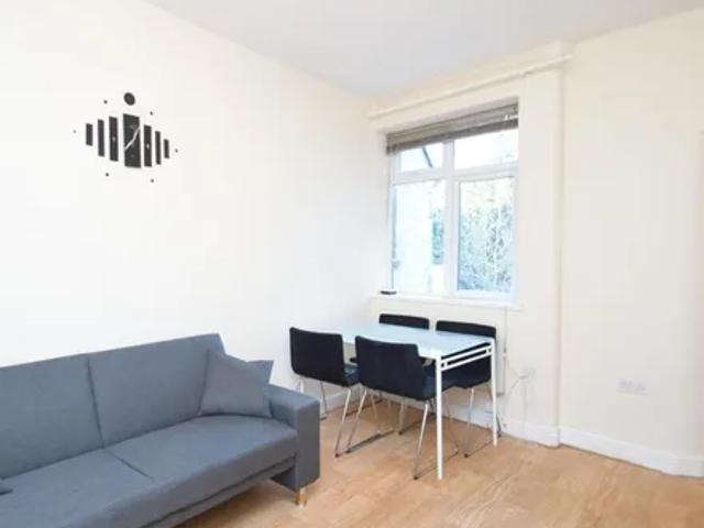 Liaison Hair & Beauty, The Broadway, London, NW7 3LJ, United Kingdom | 1 bed apartment for rent #167871292 | Rentberry
