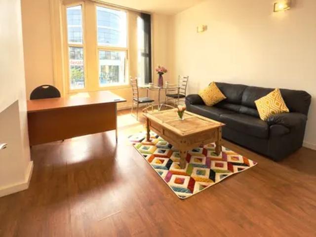 LiangJi Wraps, 5 Prescot Street, Knowledge Quarter, Liverpool, L7 8UE, United Kingdom | 1 bed apartment for rent #166584990 | Rentberry