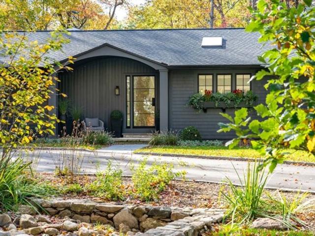 Libby Ln, Darien, Home For Sale