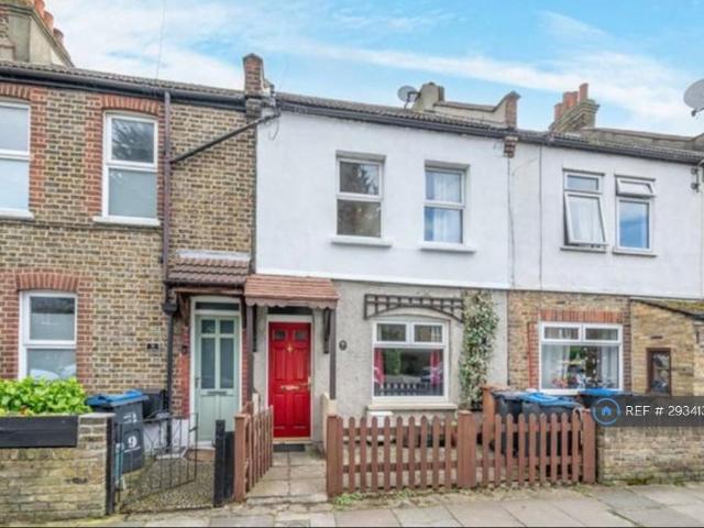 Liberty Avenue, London, SW19 3 bed terraced house to rent £2,750 pcm £635 pw