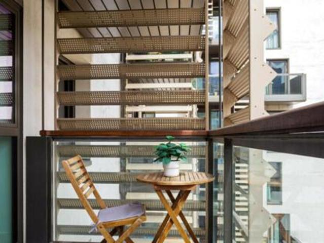Liberty Bridge Road, London, 1 Bedroom Apartment