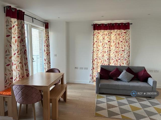Liberty Bridge Road, London, E15 1 bed flat to rent £1,900 pcm £438 pw