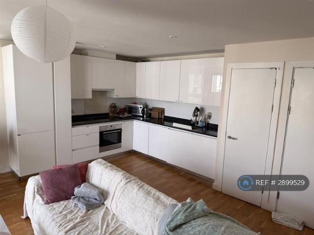 Liberty Bridge Road, London, E20 1 bed flat to rent £2,100 pcm £485 pw