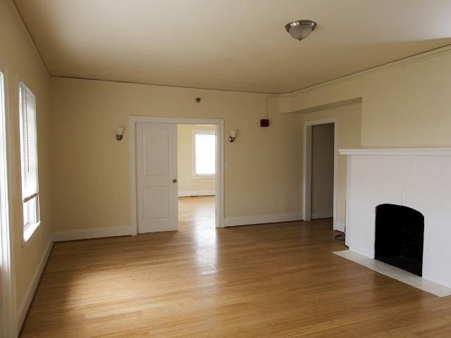 Liberty Circle Apartments 4 Bedroom Apartment for Rent at 1600 Monument Ave, Richmond, VA 23220 The Fan