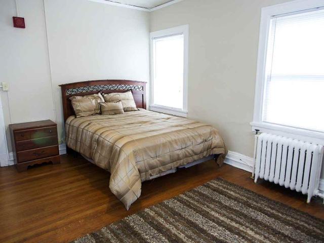Liberty Circle Apartments 4 Bedroom Apartment for Rent at 1600 Monument Ave, Richmond, VA 23220 The Fan