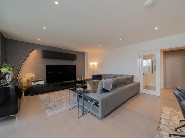 Liberty House, Battersea Reach SW18, 3 bed flat to rent, £5,250 pcm | PrimeLocation