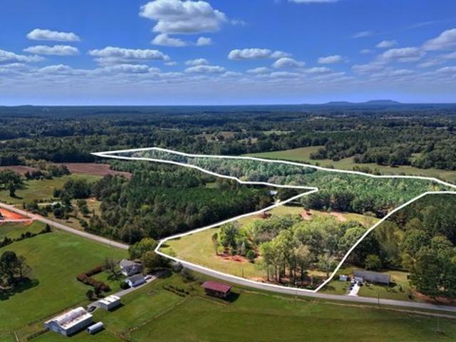 Liberty Rd, Sparta, TN 38583
