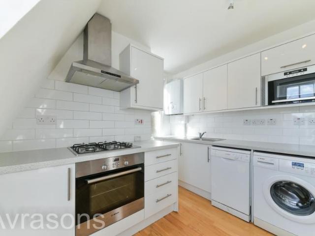 Liberty Street, Oval SW9, 2 bed flat to rent, £2,250 pcm | PrimeLocation