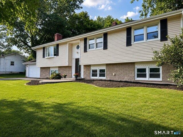 Liberty Ter, North Haven, Home For Sale