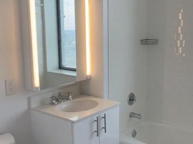 LIC Master Bedroom — 1 month sublet