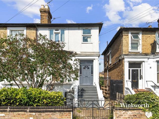 Lichfield Grove, Finchley, London N3, 2 bed maisonette to rent, £1,850 pcm | PrimeLocation