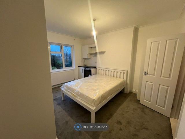 Lichfield Grove, London N3, Studio to rent, £1,000 pcm | PrimeLocation
