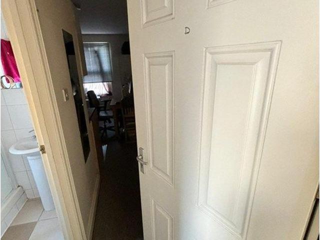 Lichfield Grove, London N3, Studio to rent, £999 pcm | PrimeLocation